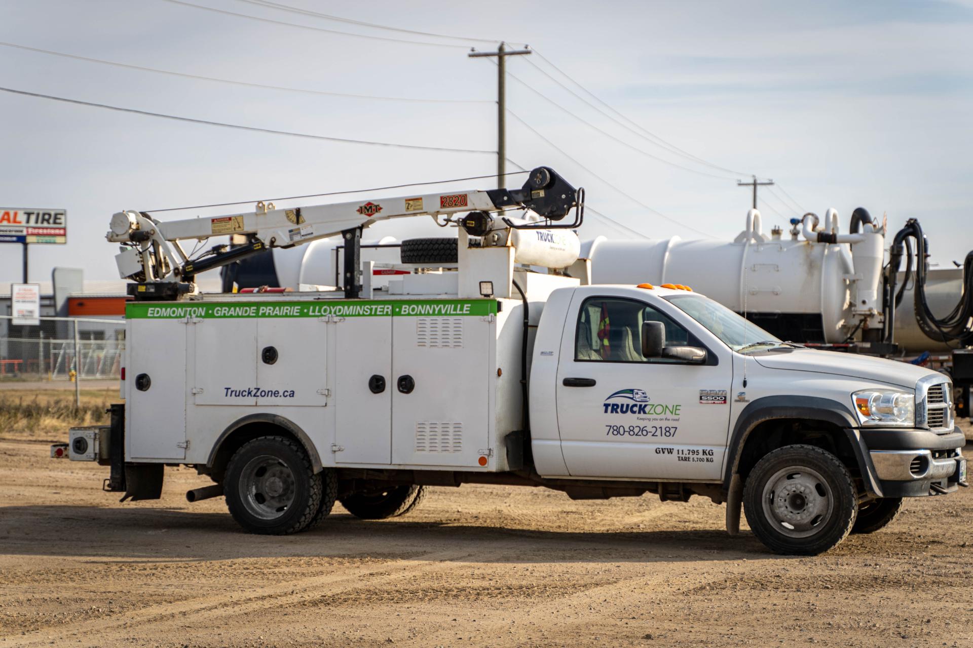 24/7 Roadside Assistance in Western Canada | Truck Zone