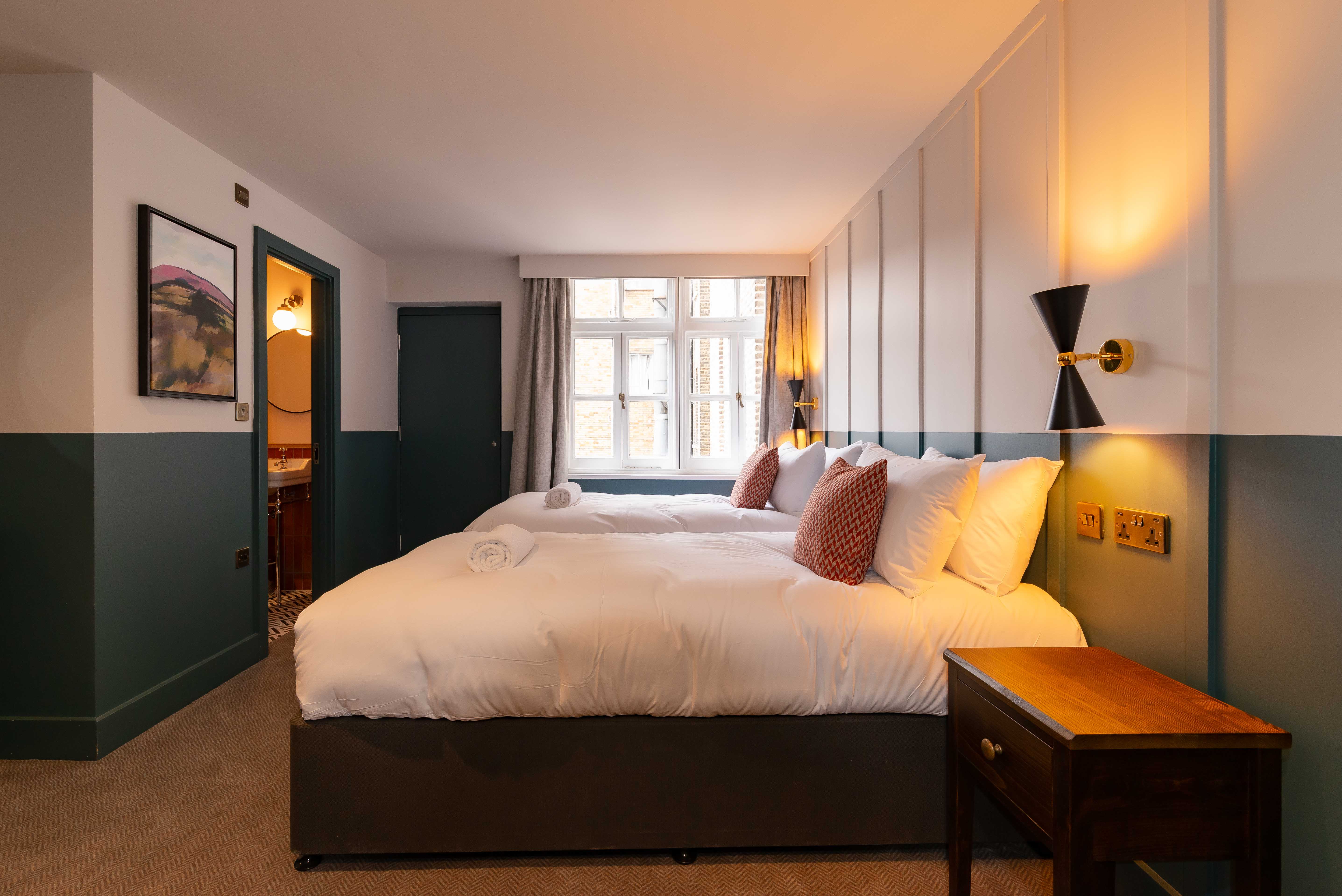 Pride of Paddington | Rooms