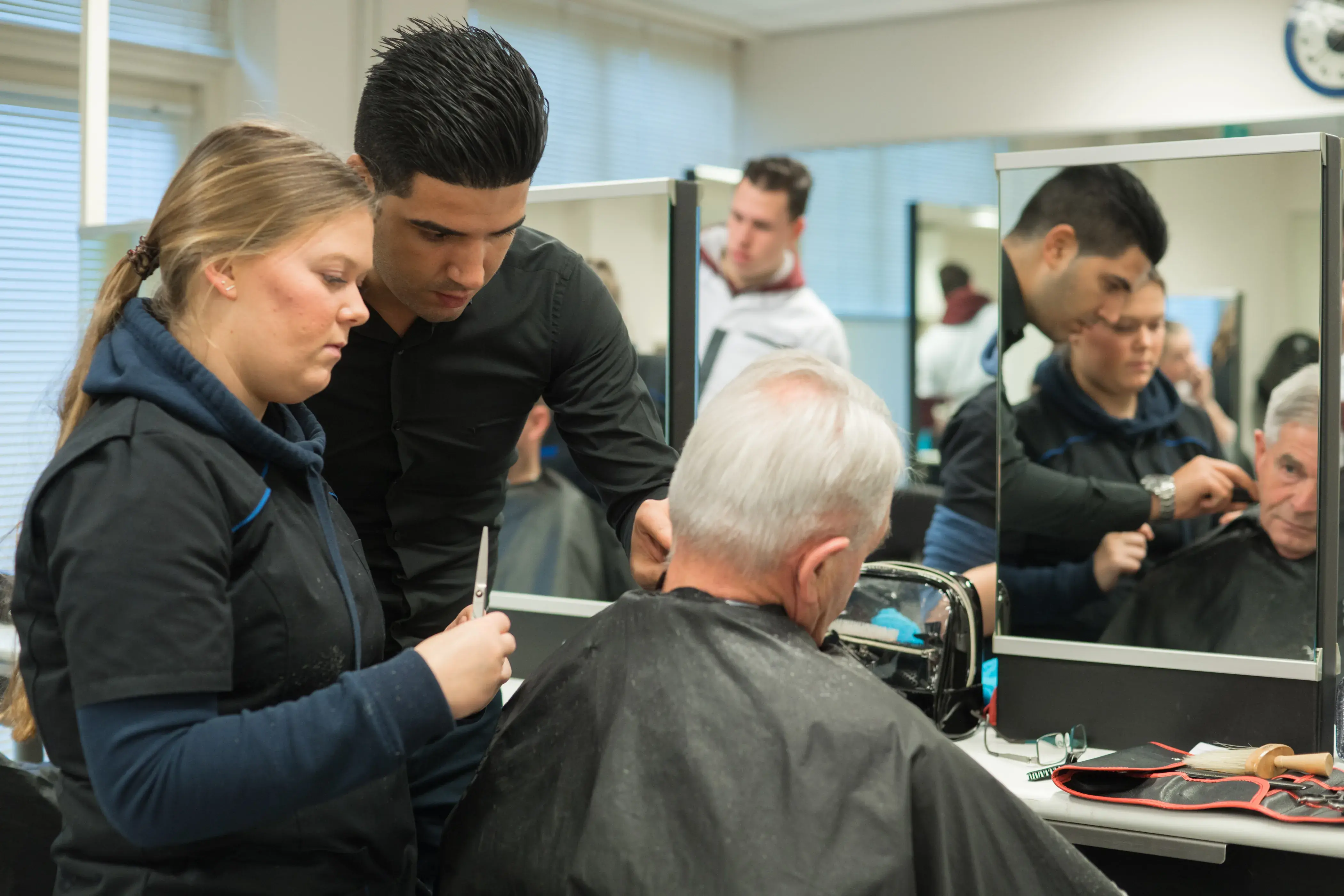 Haarstylist allround (dame & heer, bol) - KOS Kappersopleidingen Tilburg