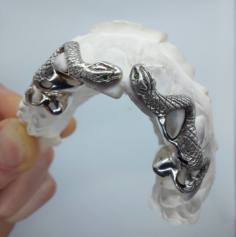 Snake grill | Pearl Set Studio - Grillz