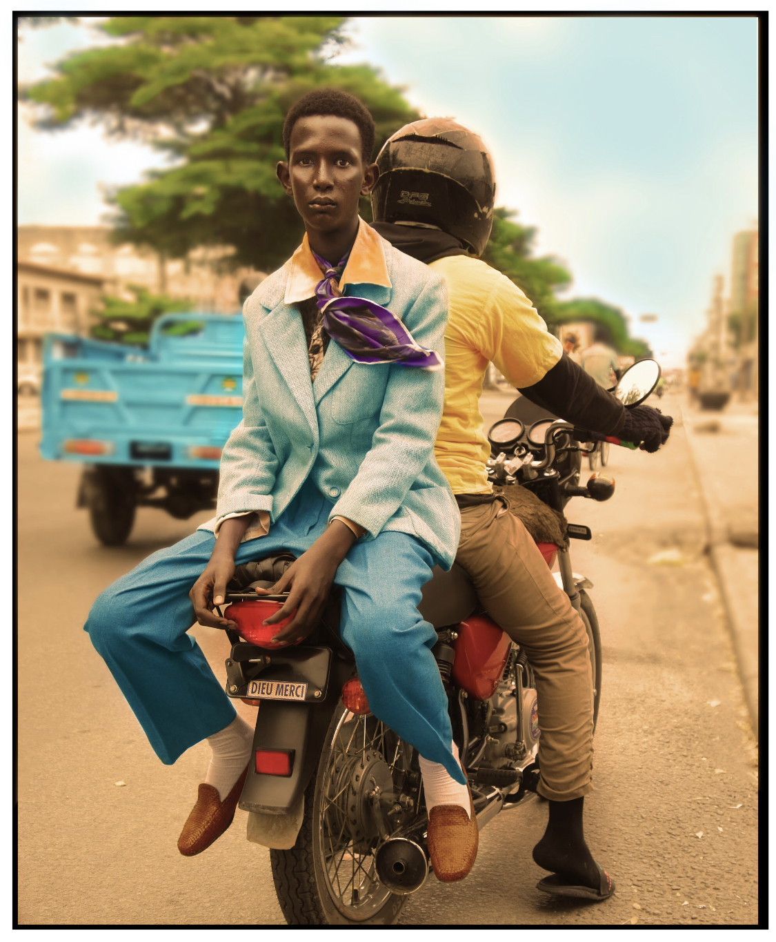 Deeds Magazine - bongö: Marion Gomez’s Fusion of Fashion, Photography ...