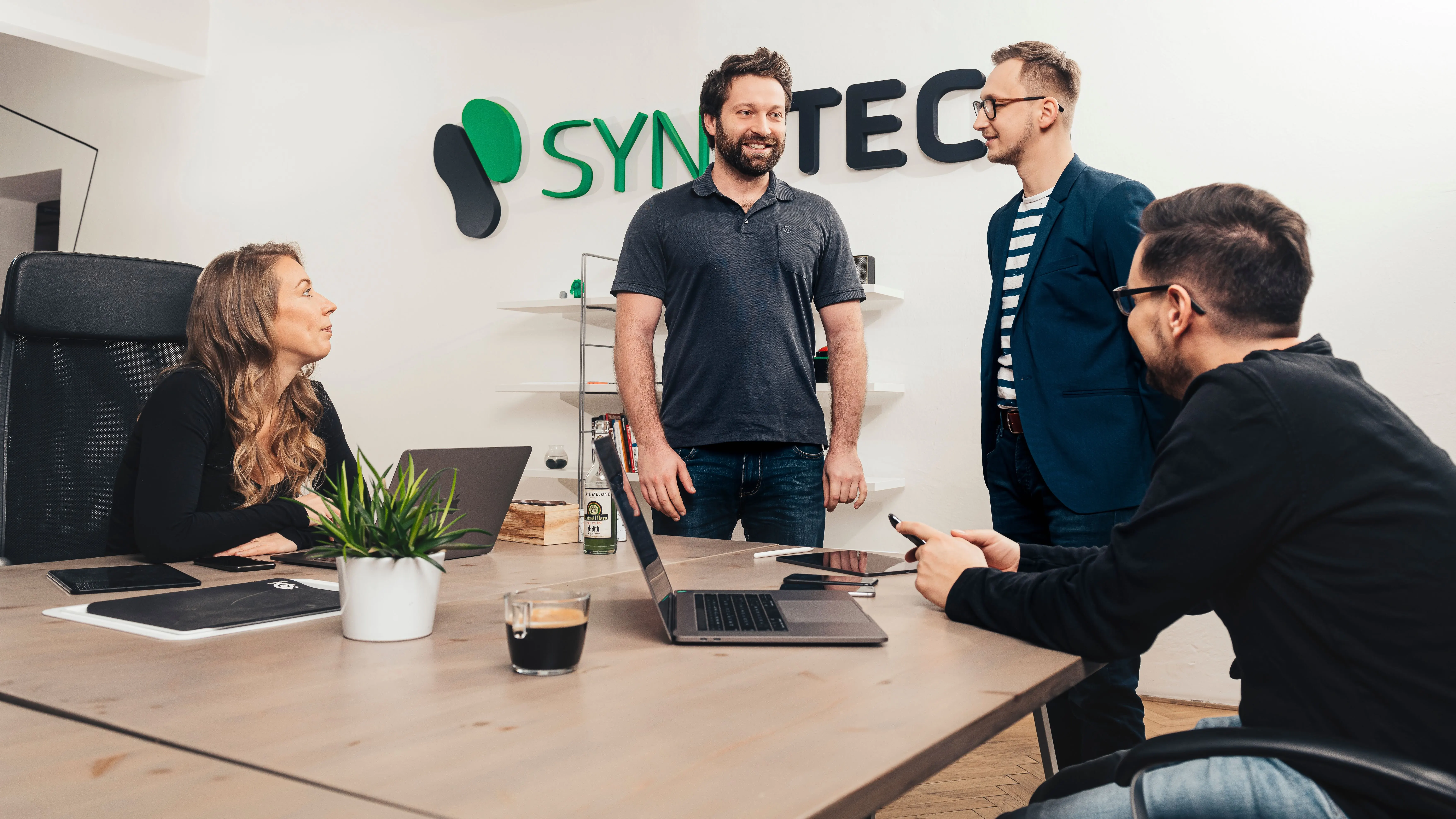 Specifika vývoje aplikací pro iOS a Android. Jste tým jablíčkářů nebo ...