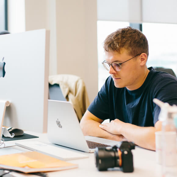 Friendly ︎ A design studio for startups