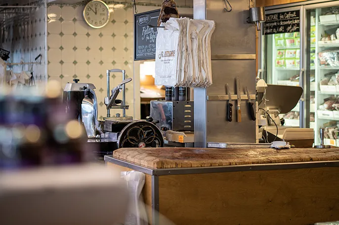 Kjøtt- og pølseforretning