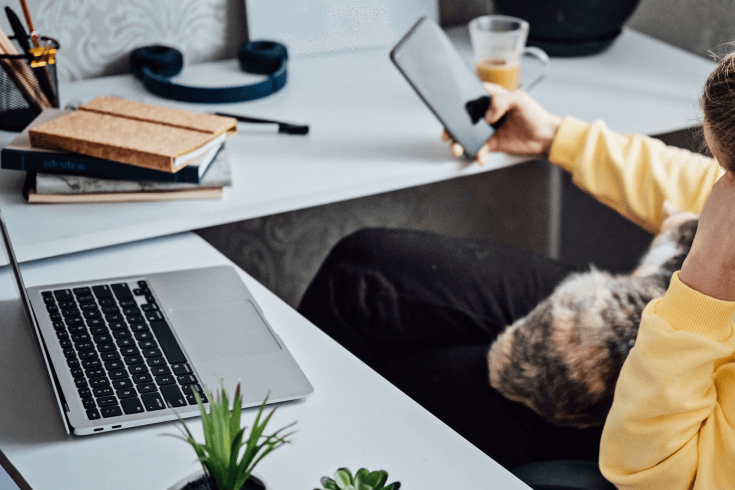 Postponing Life: Unraveling the Complexity of Procrastination Addiction