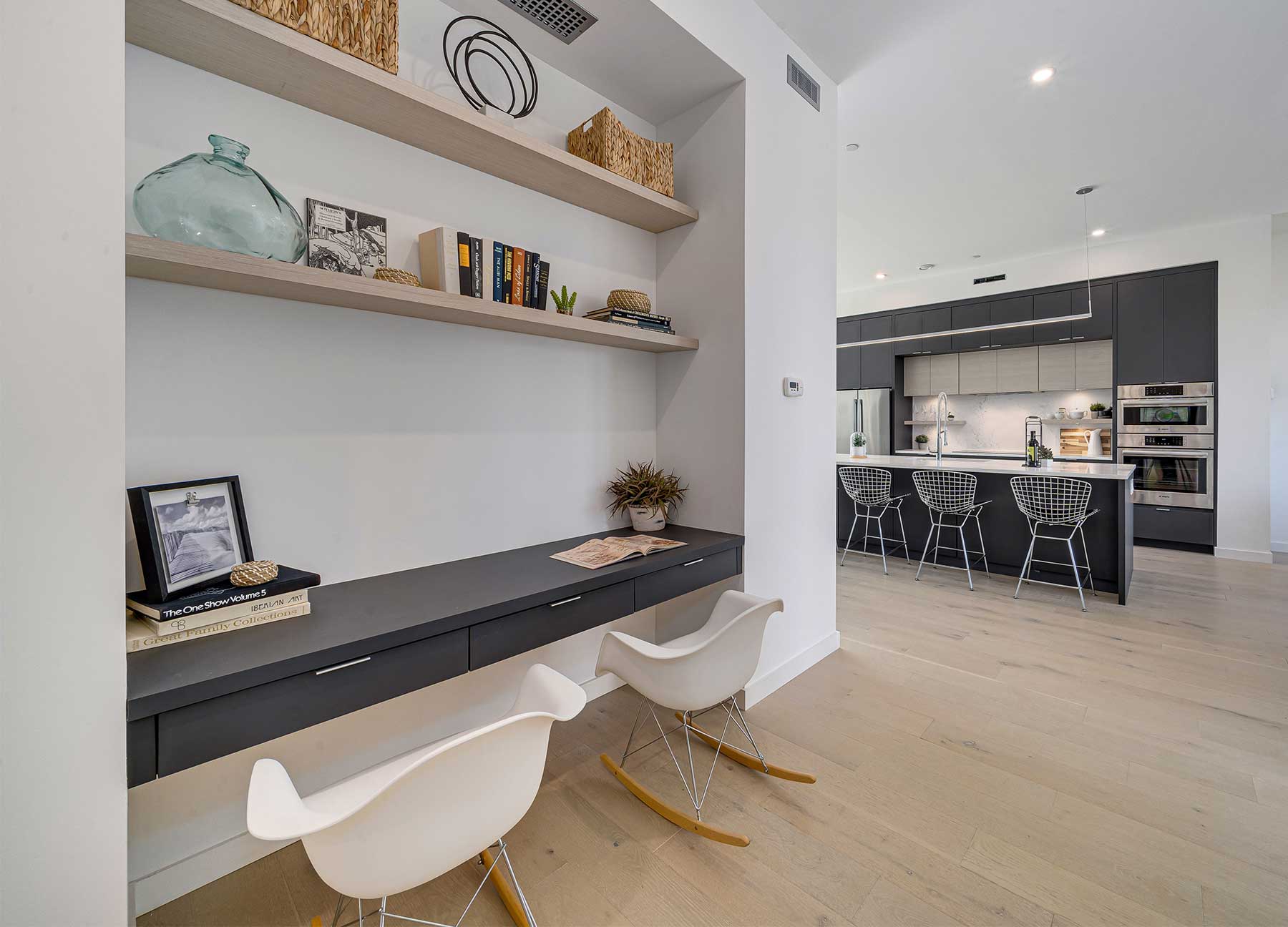 DVELE | Modern Prefab Net-Zero Modular Homes