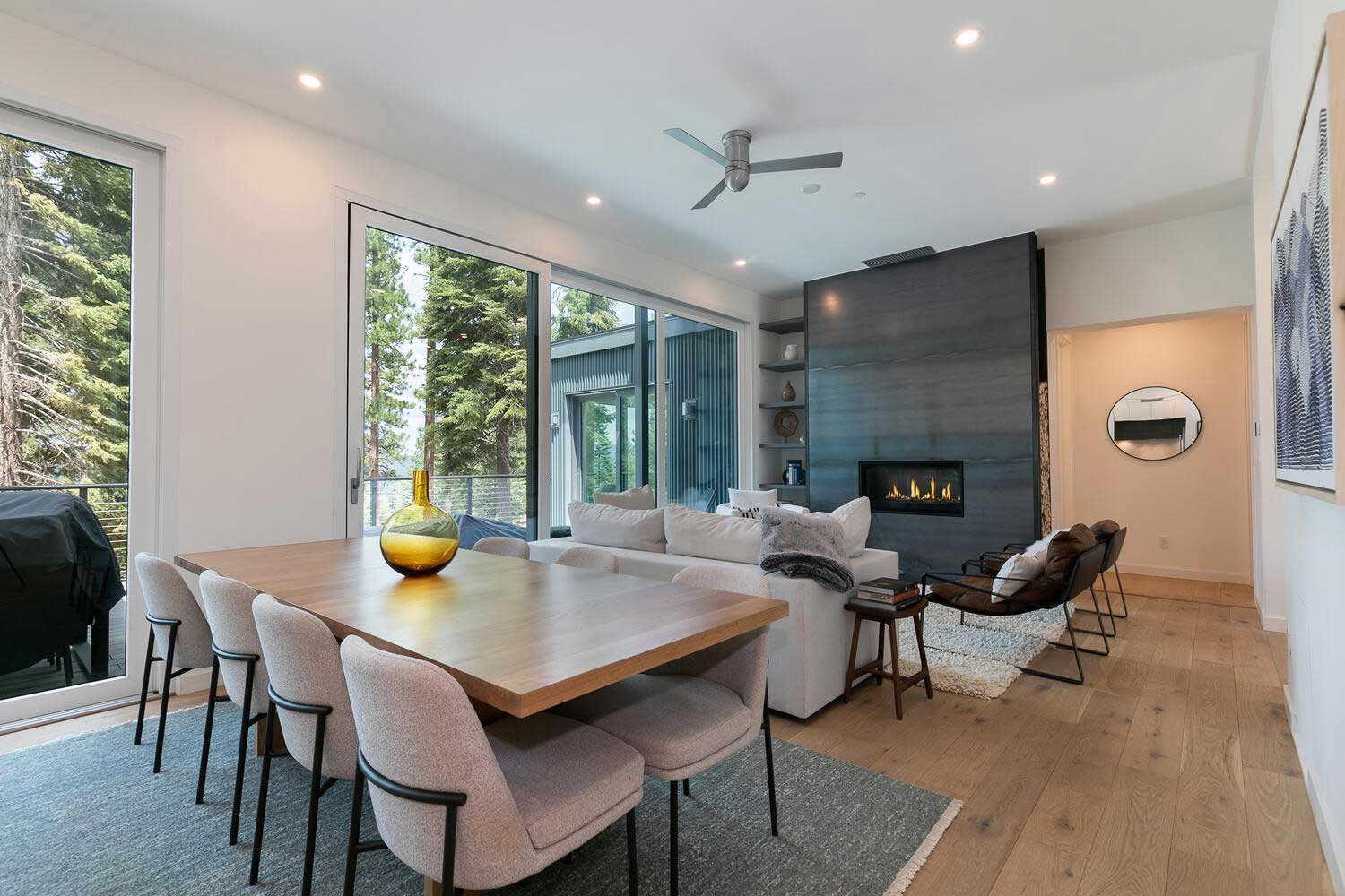 DVELE | Modern Prefab Net-Zero Modular Homes