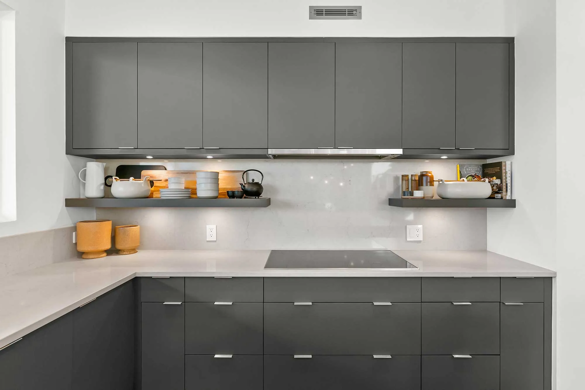 DVELE | Modern Prefab Net-Zero Modular Homes