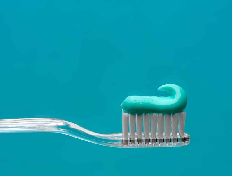 What Toothpaste Should I Use with Dental Implants? | Stanley Dentistry