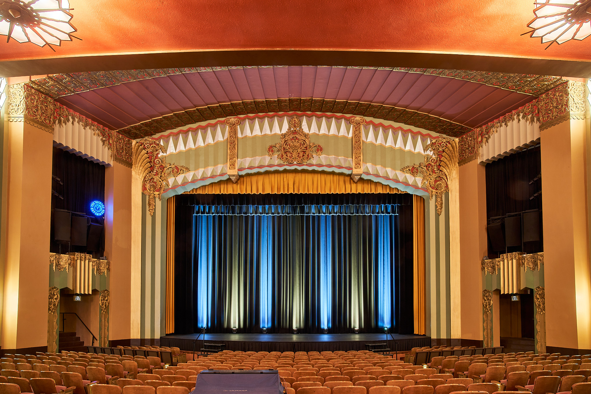 Rent Hutchinson Fox Theatre - Ideal Venue for Your Events