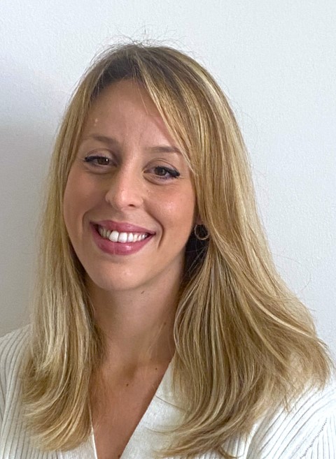 Clarissa Tommasi, Psicoterapeuta ad orientamento umanistico bioenergetico