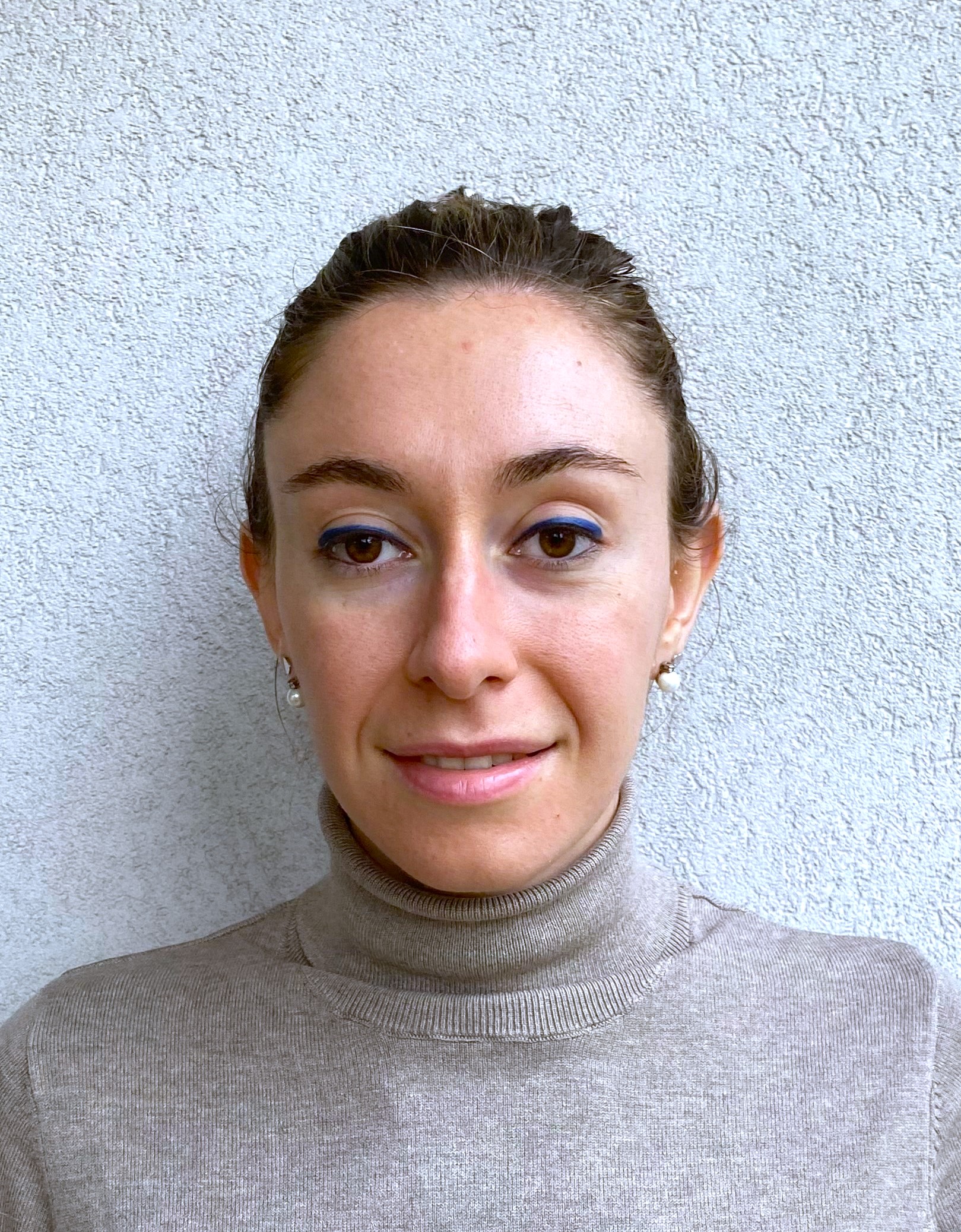 Alessandra Corti, Psicologa ad orientamento Psicoterapia Modello Integrato