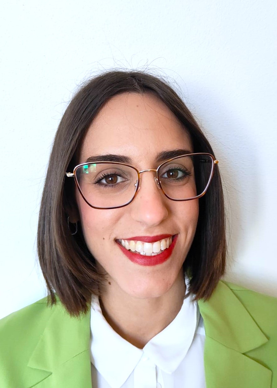 Lorena Marotta, Psicologa ad orientamento Umanistico-Bioenergetico