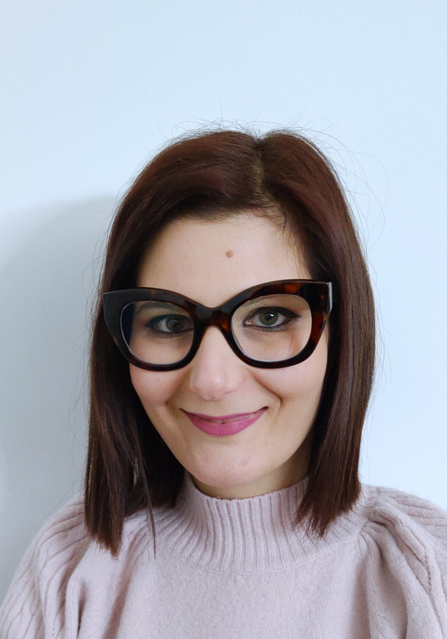 Arianna Annicchiarico, Psicoterapeuta ad orientamento Sistemico-Relazionale