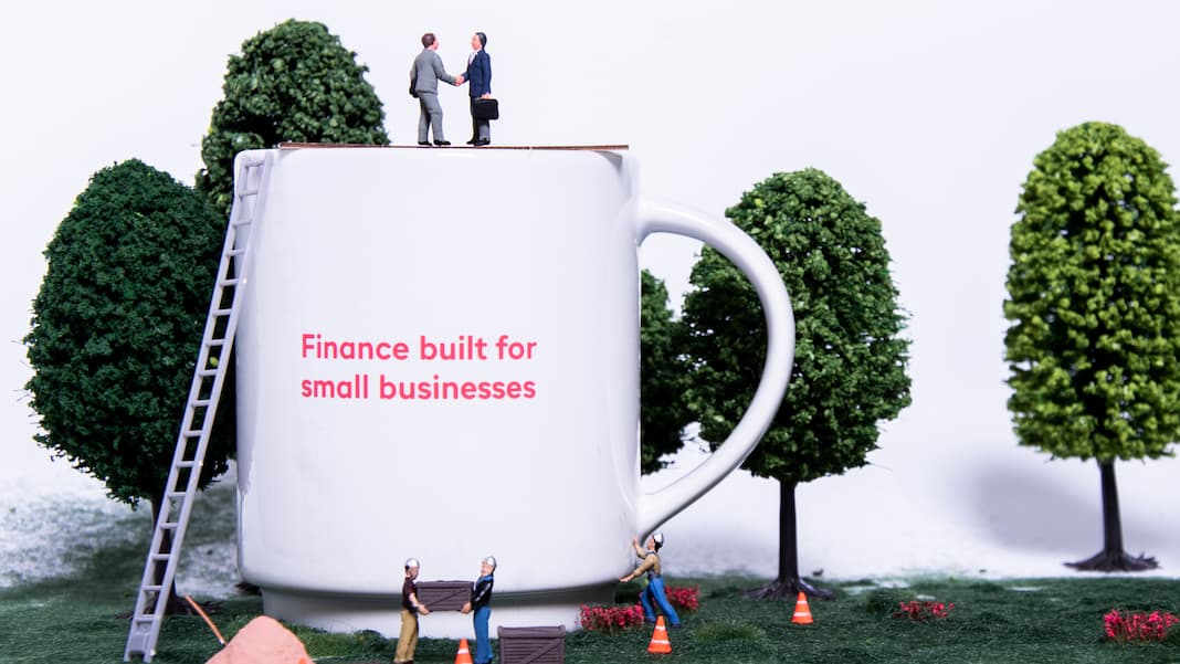 Understanding Upfront Payment Terms: Guide - iwoca - iwoca