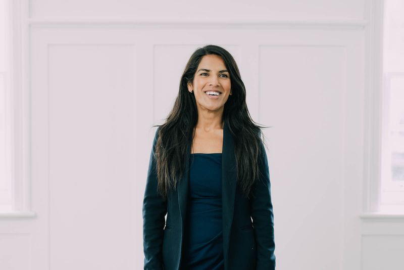 Munazza Hollingsworth | Merali Beedle