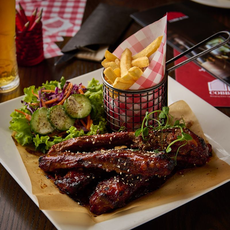 Lunch | Cobb & Co.