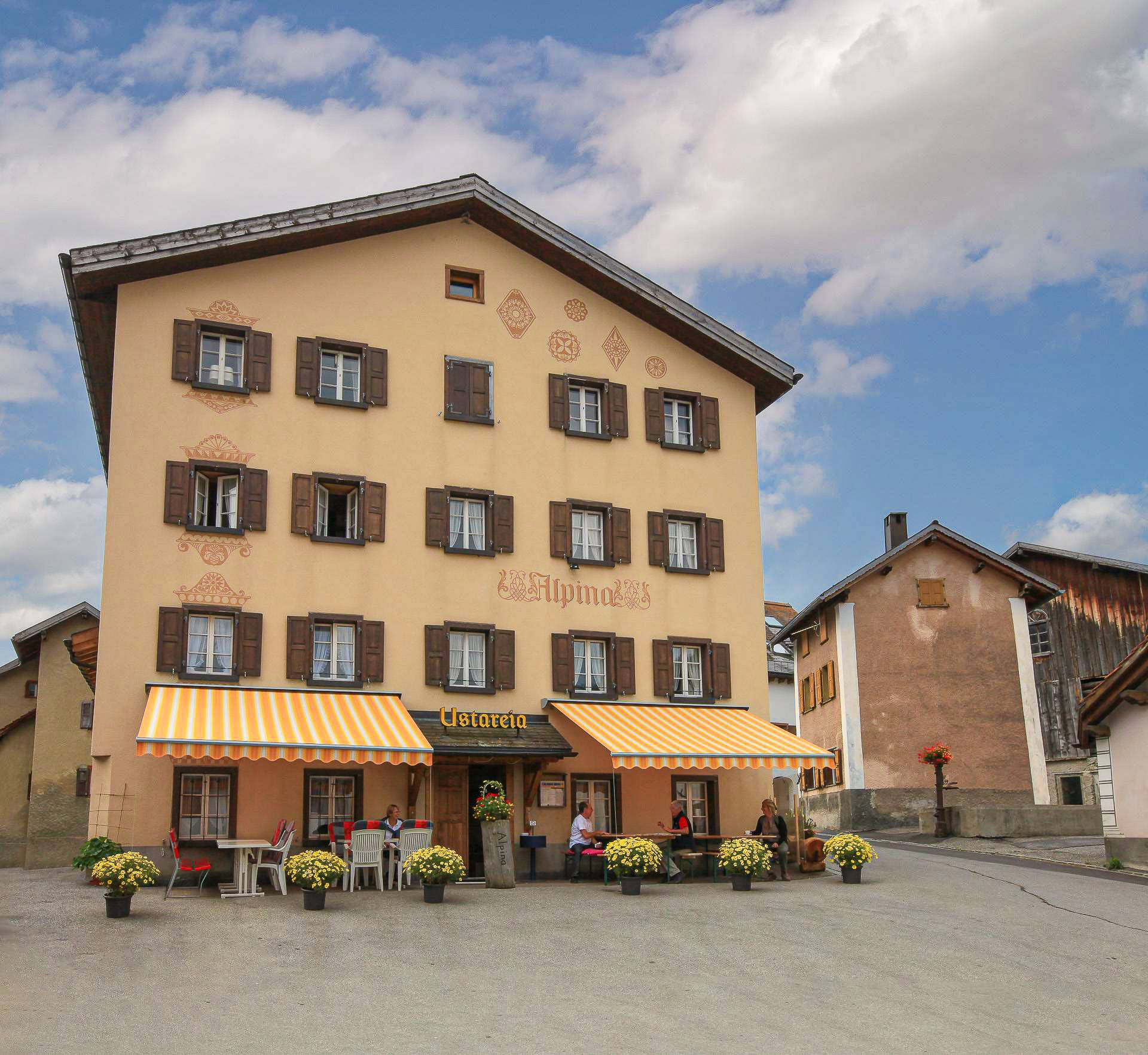Restaurant Alpina Salouf | Home