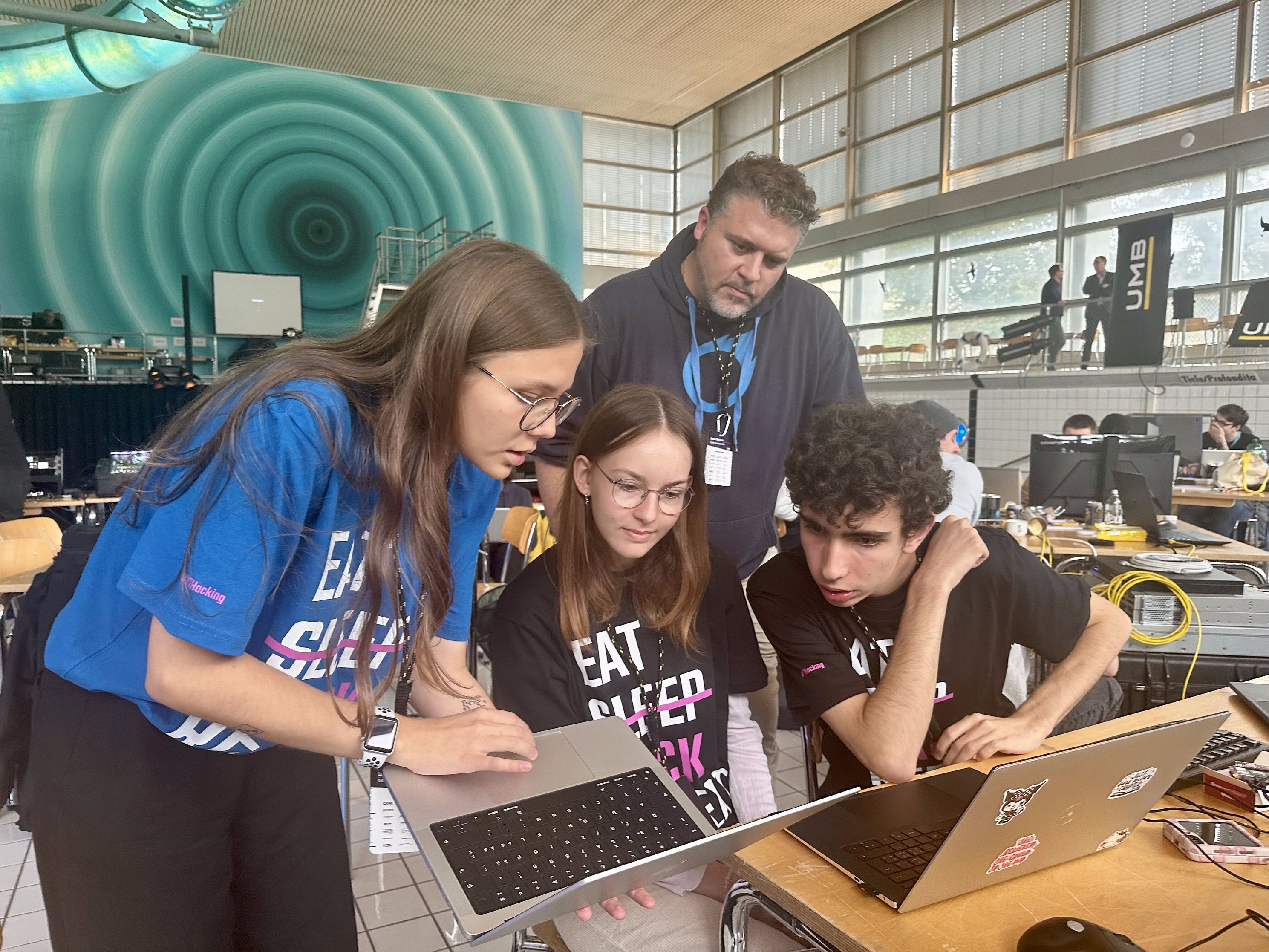 xappido Insight | LET’S HACK!