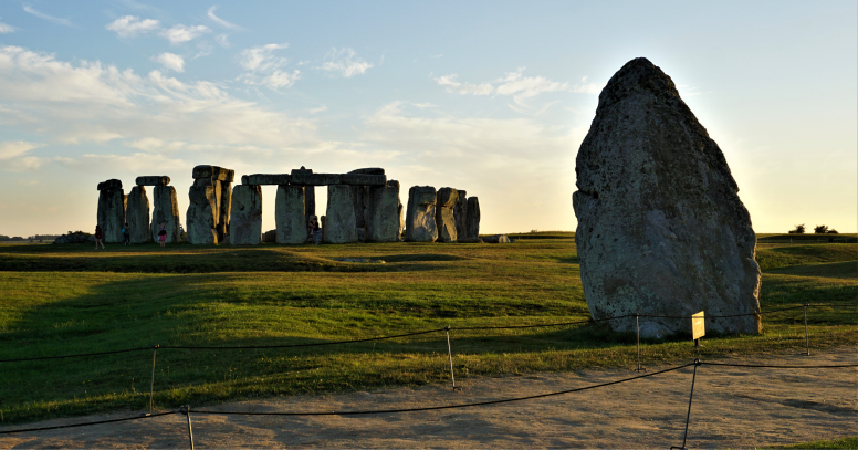 Monoliths vs. Microservices: Differences, Pros & Cons, and Choosing the ...