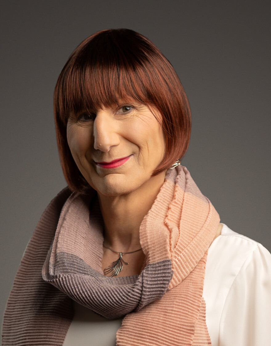 Siân Jones - XReg Consulting