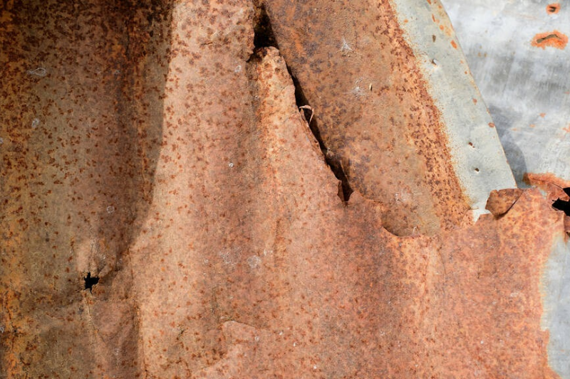 Can You Remove Rust From A Metal Roof? | Sky High Roofing QLD