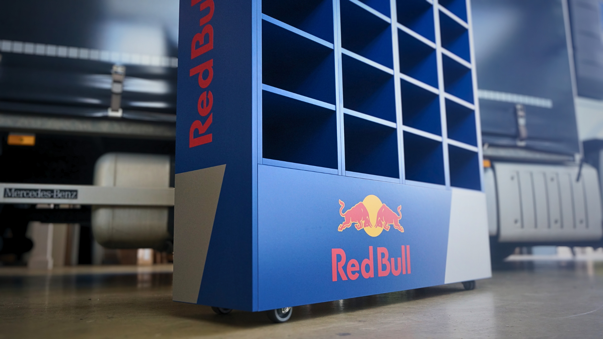 Eyecatcher displays voor Red Bull! | Reclasign