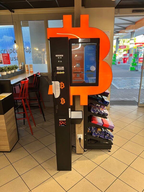 Bitcoin ATMs Warsaw - map, number of measures, status