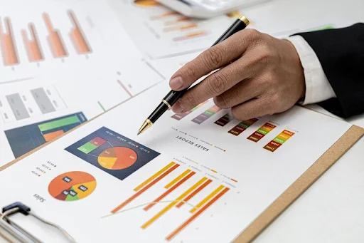 7 Best Ways to Create Monthly Financial Reports for 2024