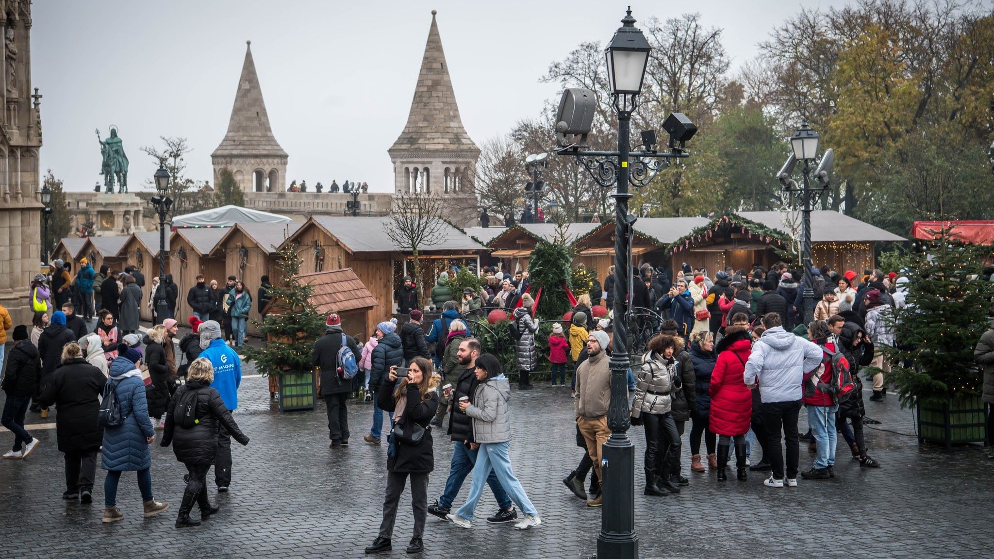 Európa legszebb adventi vására nyílt meg a Várban!