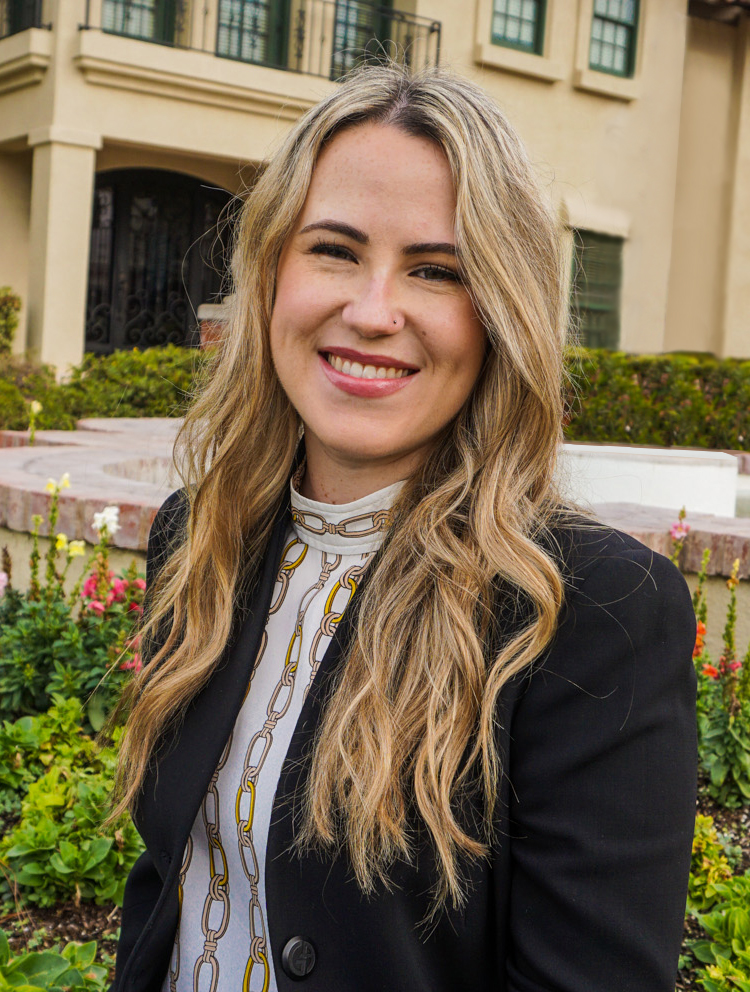 Therapist Courtney Meola | CalmOCD