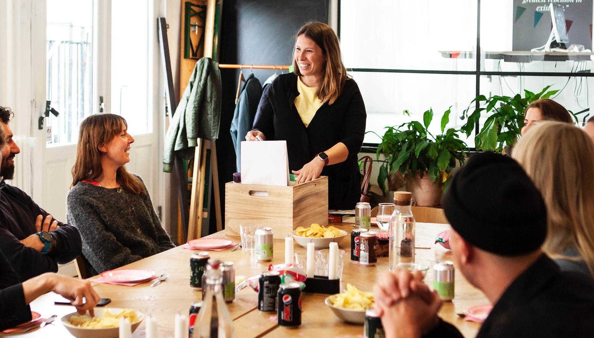 Dropevent - A Guide to Planning the Perfect Office Holiday Party - 5 ...