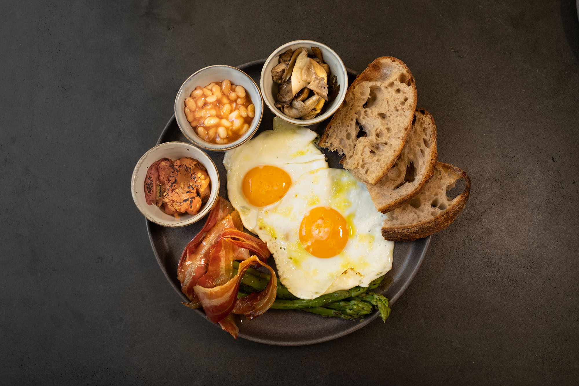 AGORA - Brunch Restaurant & Bar | Cais do Sodré, Lisboa