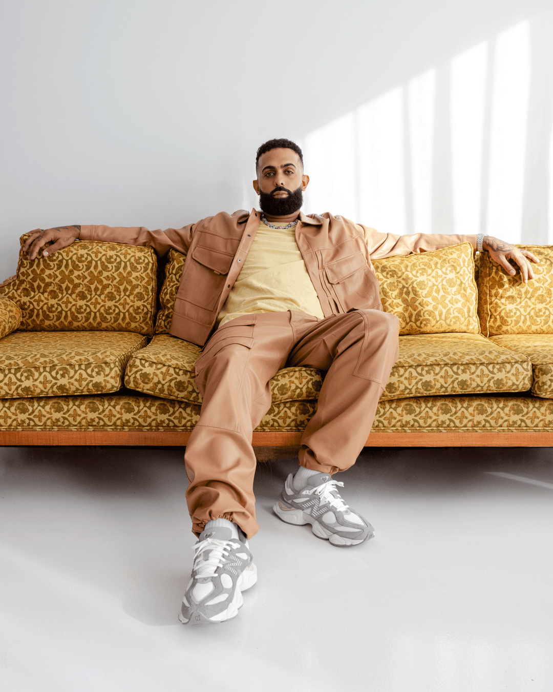 Eladio Carrión Joins Forces with New Balance for an Exclusive Sneaker Drop!