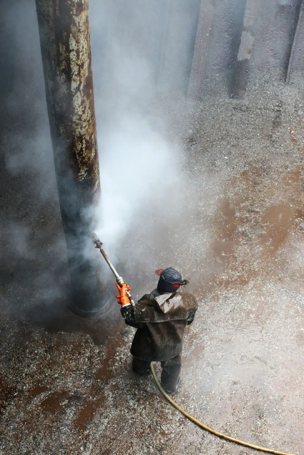 Chemical Decontamination & Tank Cleaning - RED Industries Waste ...