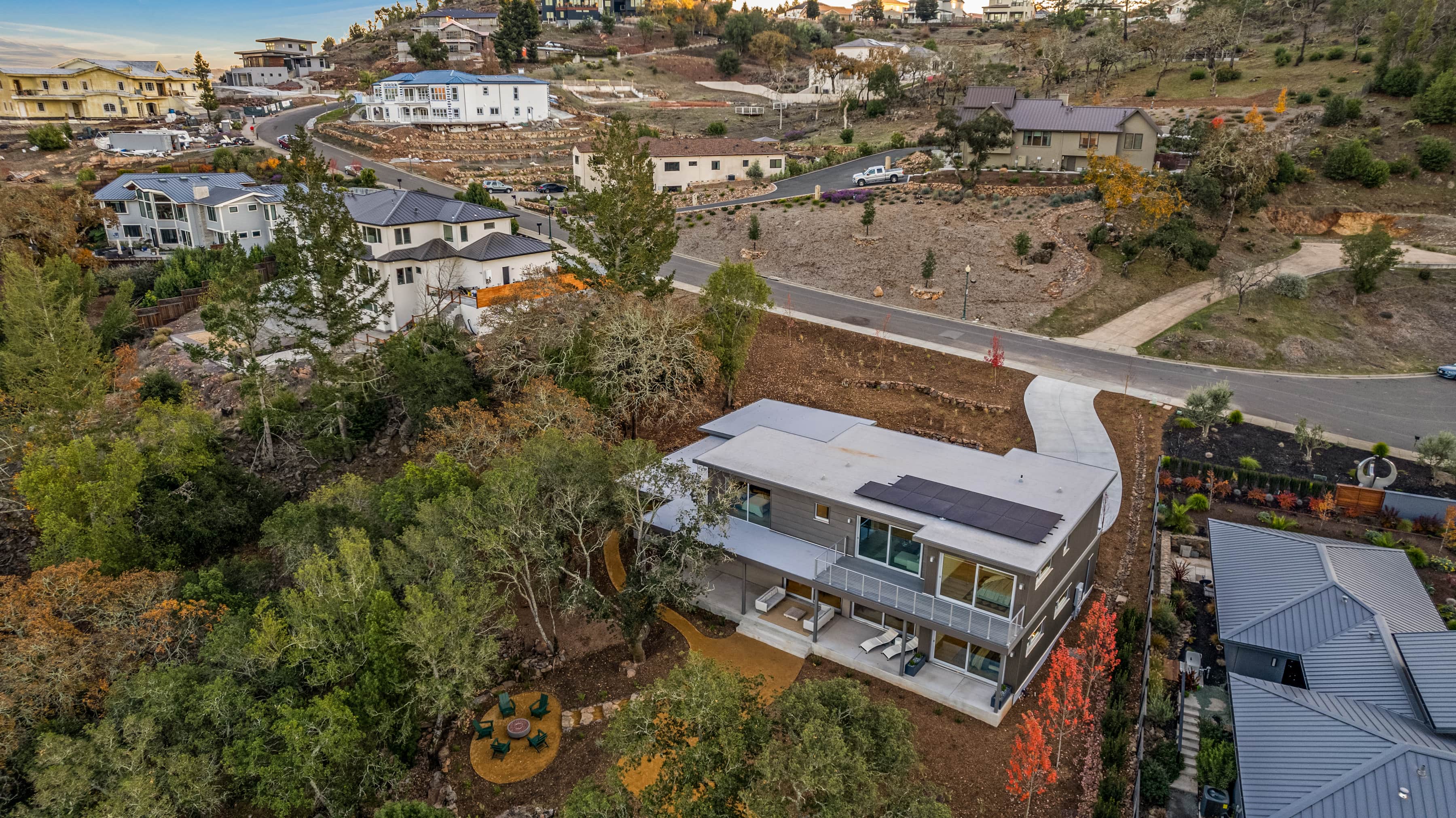 DVELE | 9 Myths About Solar Panels Keeping You in the Dark