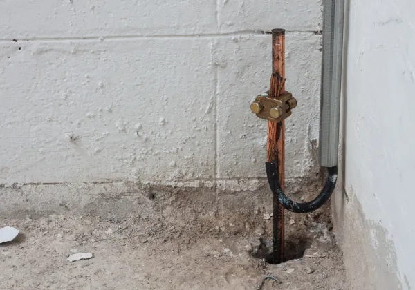 Outdoor PoE Ethernet Surge Protector | SC&T