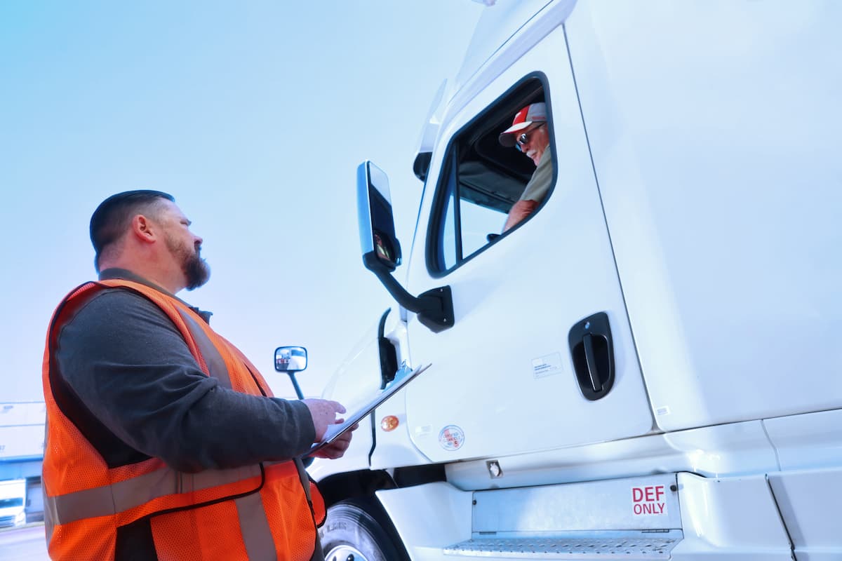Fleet Safety Program: 5 Essentials for a Successful Fleet Management