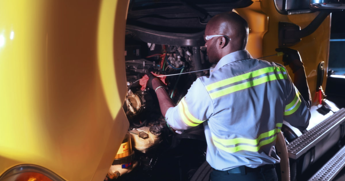 4 Tips to Extend Your Fleet's Life | Last Mile Fleet Maintenance