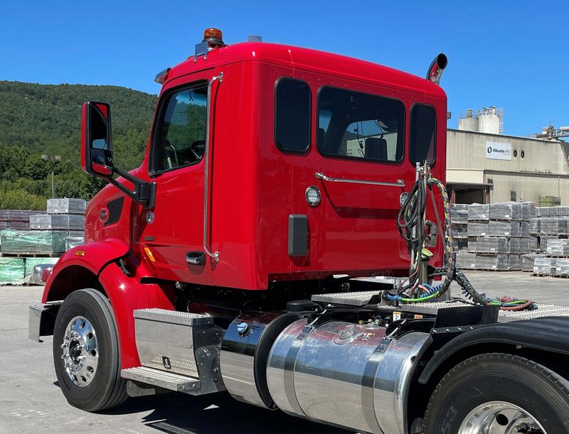 Extended Cab Modifications for Peterbilt, Kenworth and Freightliner