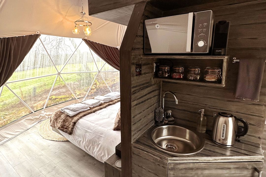 Ashdown - Luna Domes