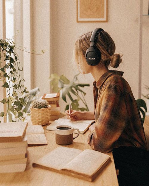 How Music Shapes Our Mood and Productivity in the Workplace | Informational