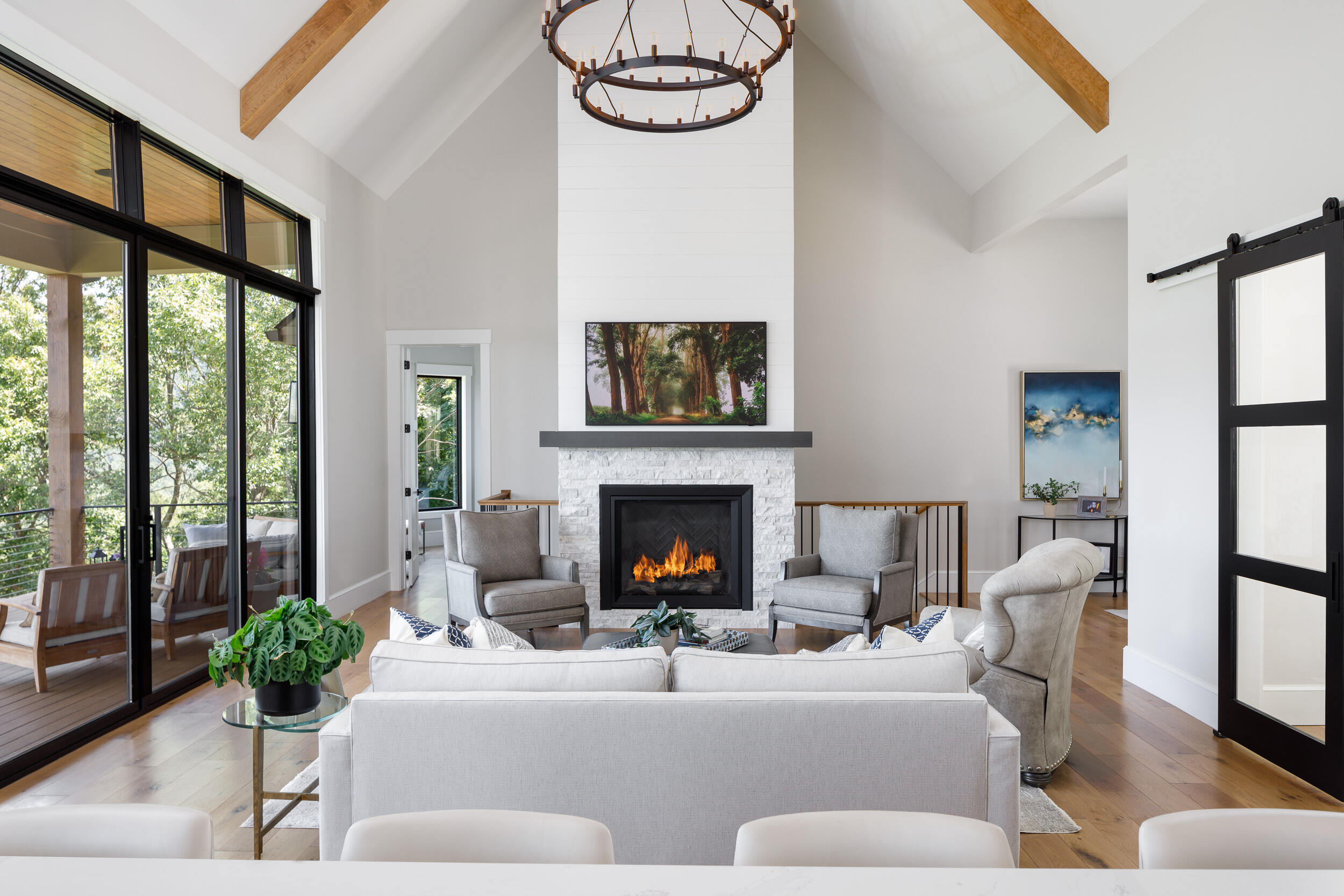 Custom Home Builds & Home Renovations