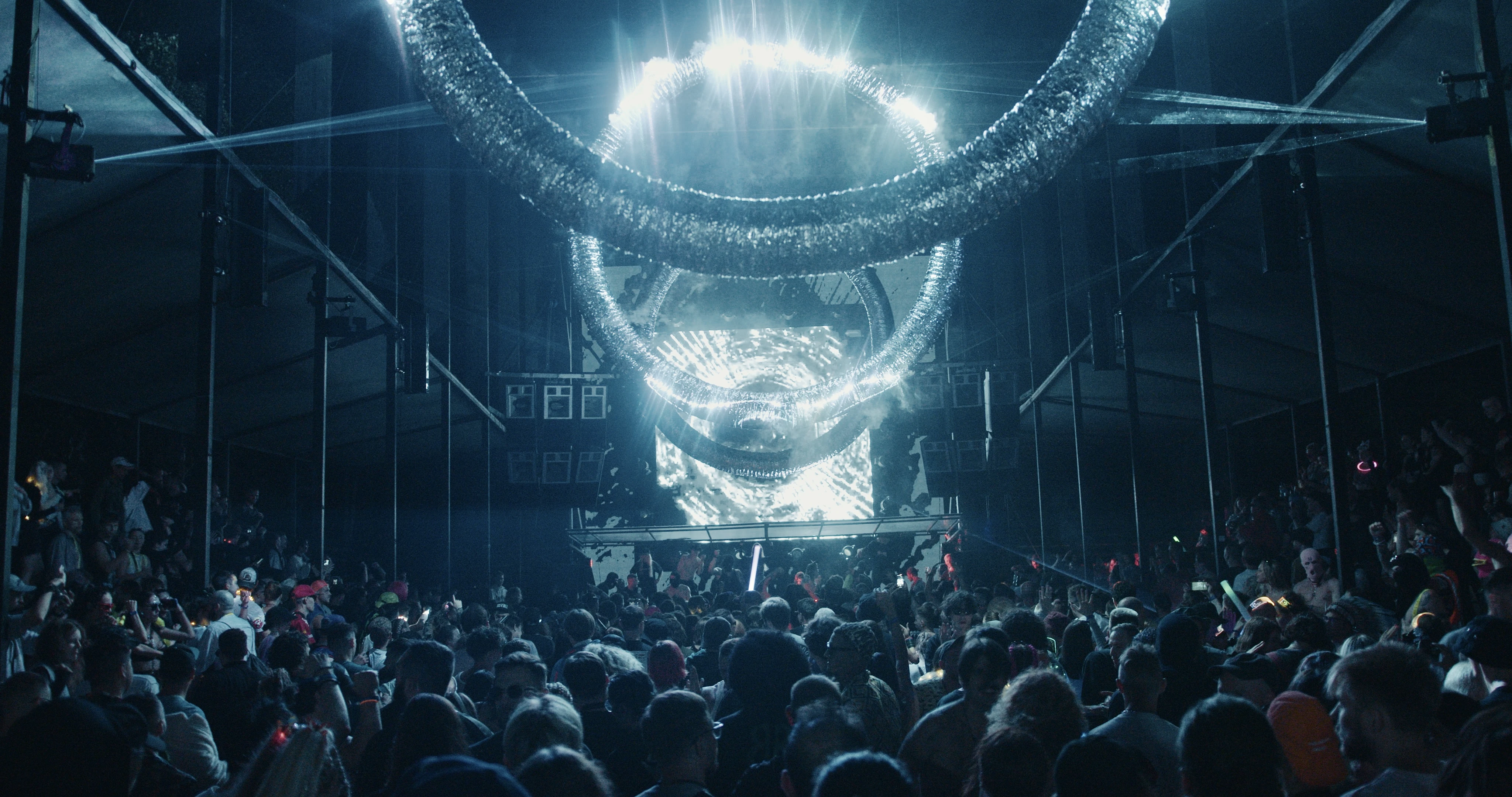 Sila Sveta | Hyperdrive