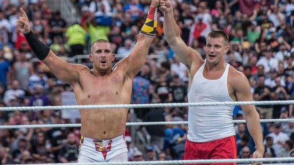 Rob Gronkowski Workout Routine and Diet Plan