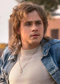 Dacre Montgomery Workout Routine and Diet Plan
