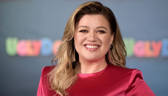 Kelly Clarkson Workout Routine and Diet Plan