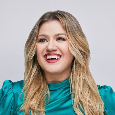 Kelly Clarkson Workout Routine and Diet Plan