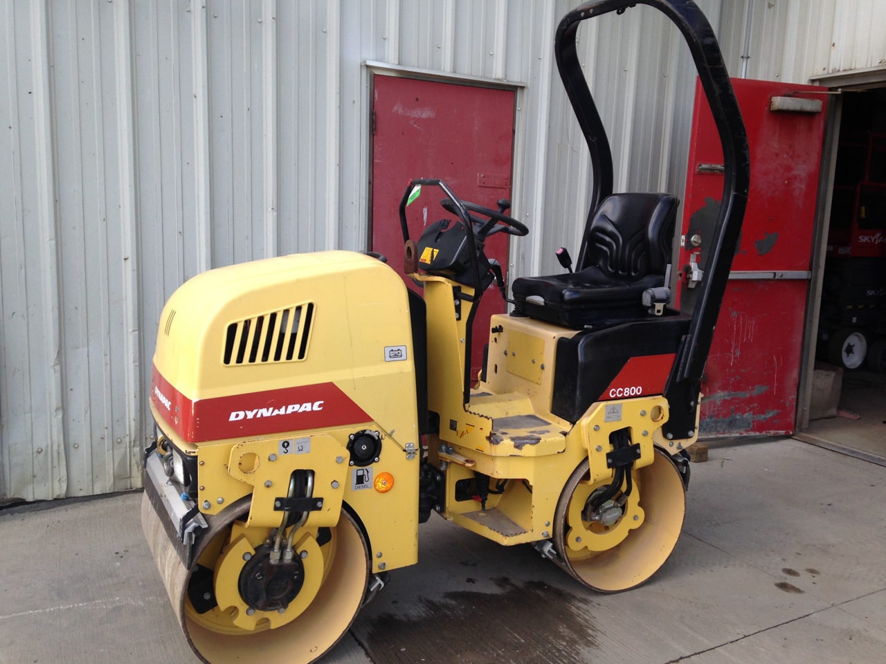 Tamper - Asphalt Roller - 2 Ton (Dynapac) | Riverside Rentals | Windsor Essex County