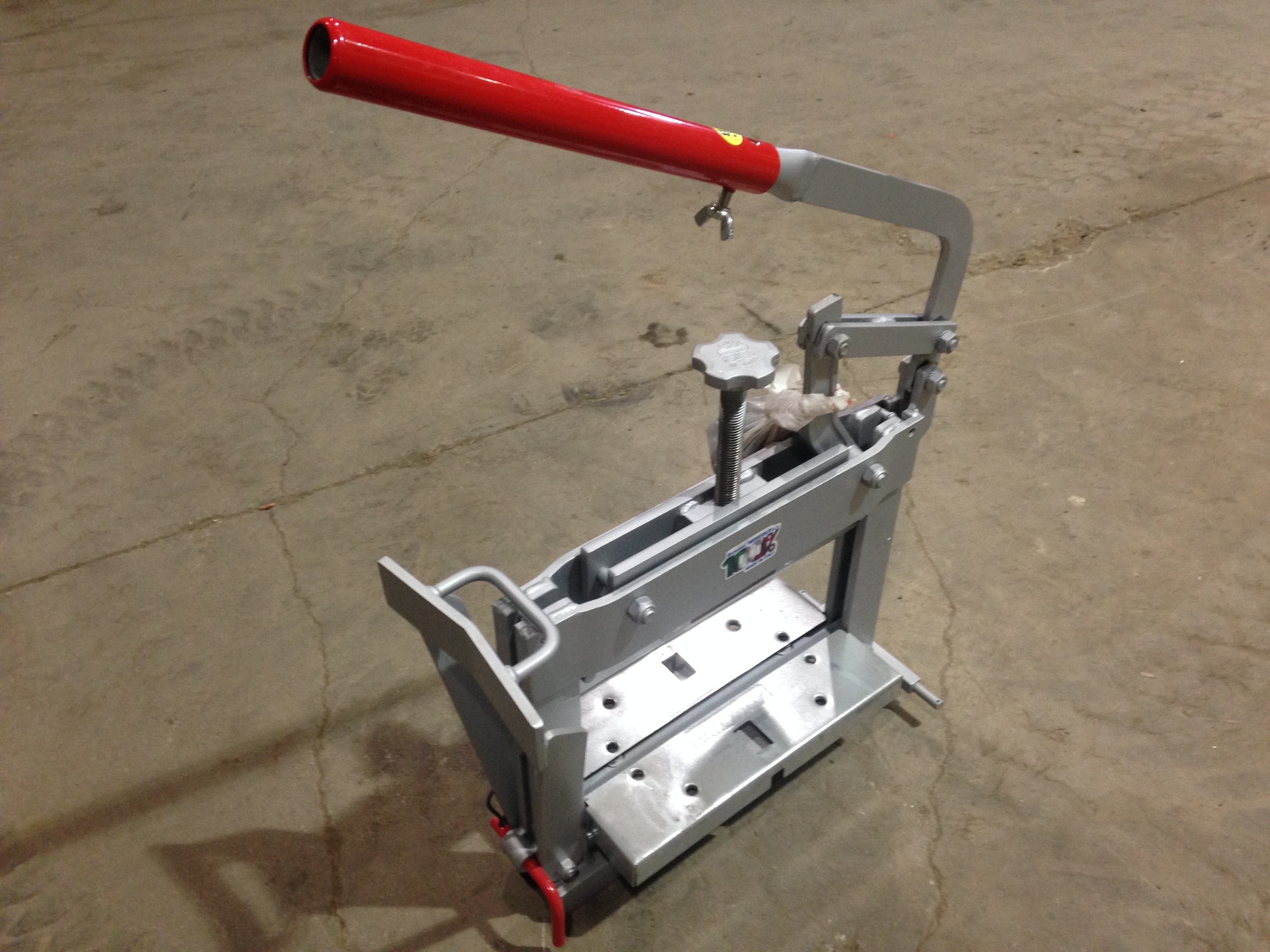 Brick Cutter - Manual | Riverside Rentals | Windsor Essex County